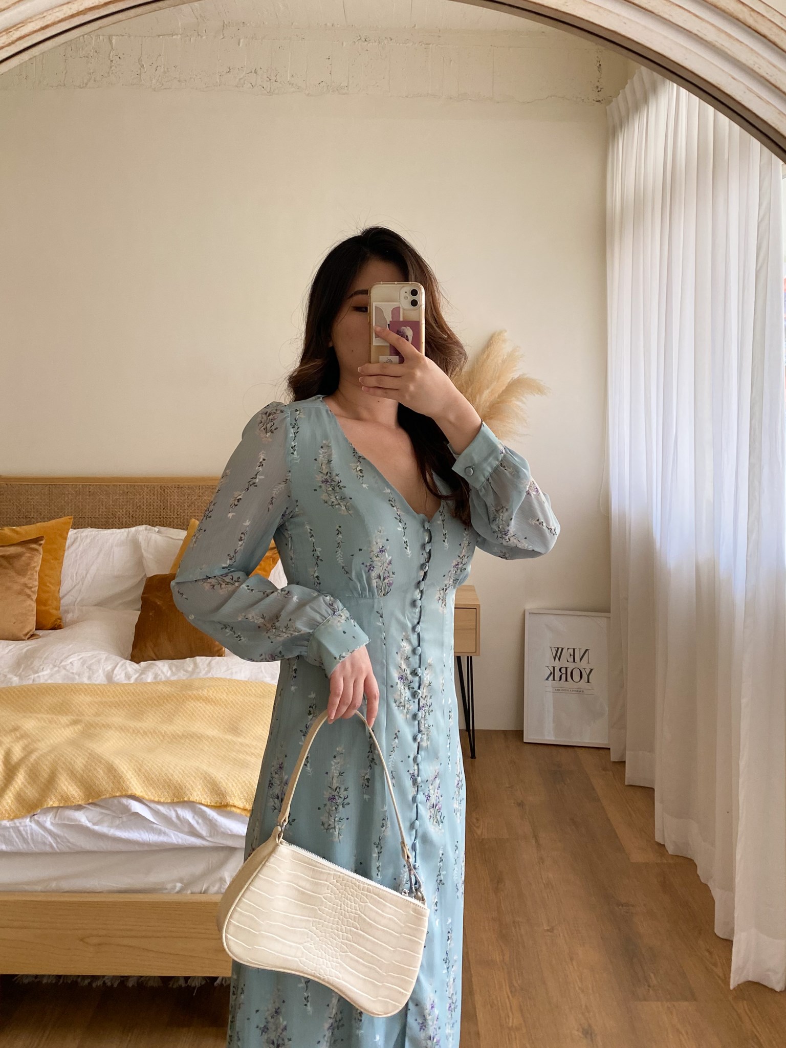 氣質雪紡v領排釦長洋 ｜ WearToEat