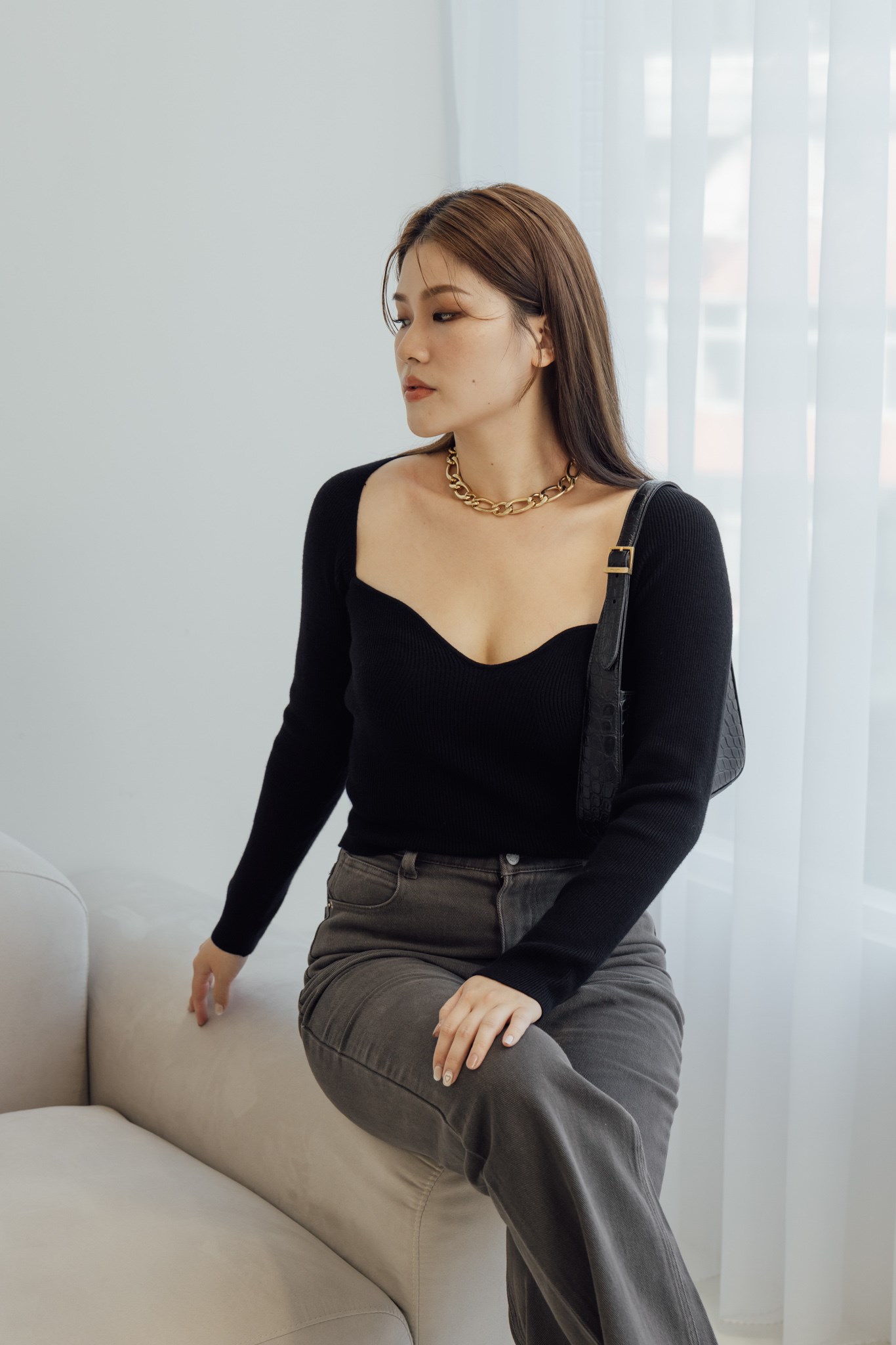 個性桃心方領針織上衣 ｜ WearToEat