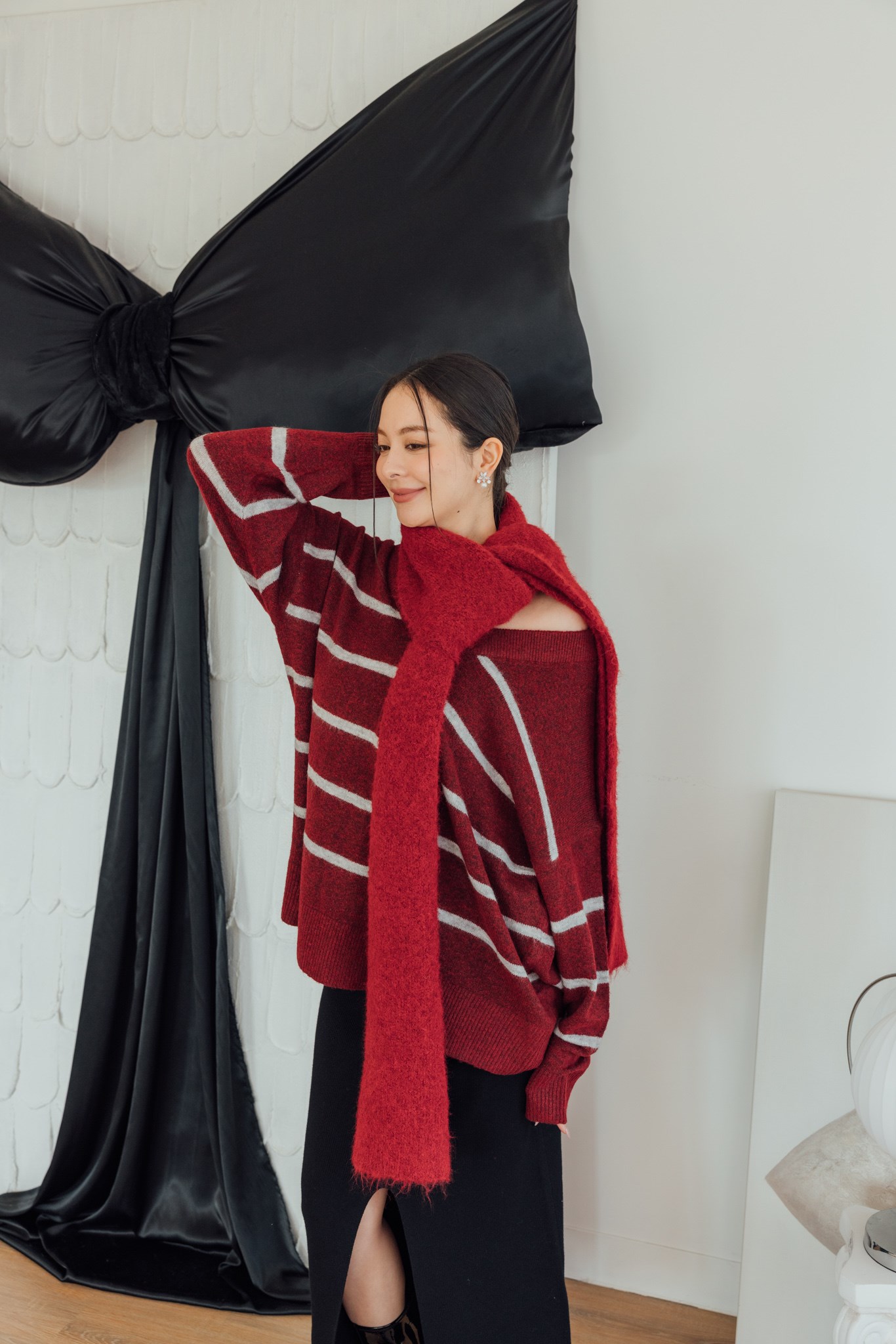 極柔大V領條紋毛衣 ｜ WearToEat