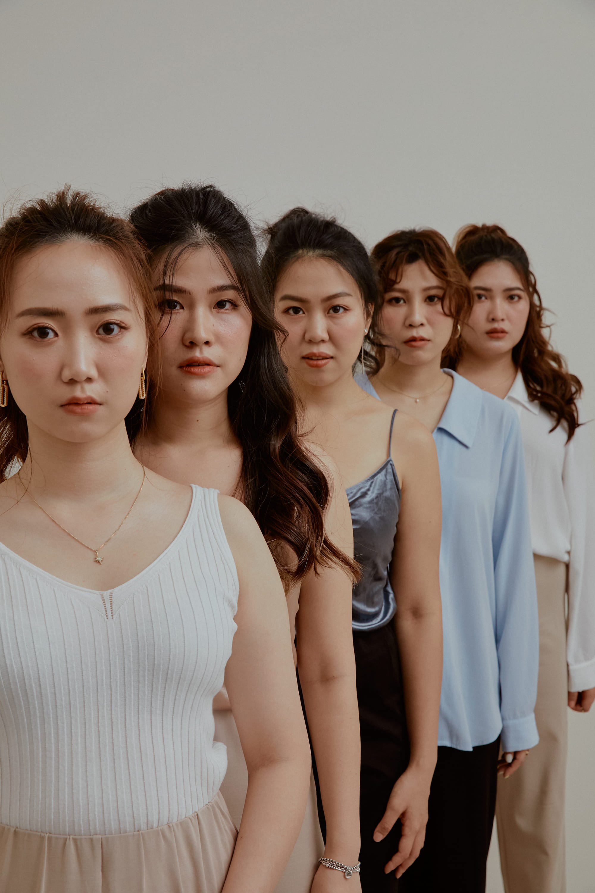 V領坑條背心 ｜ WearToEat